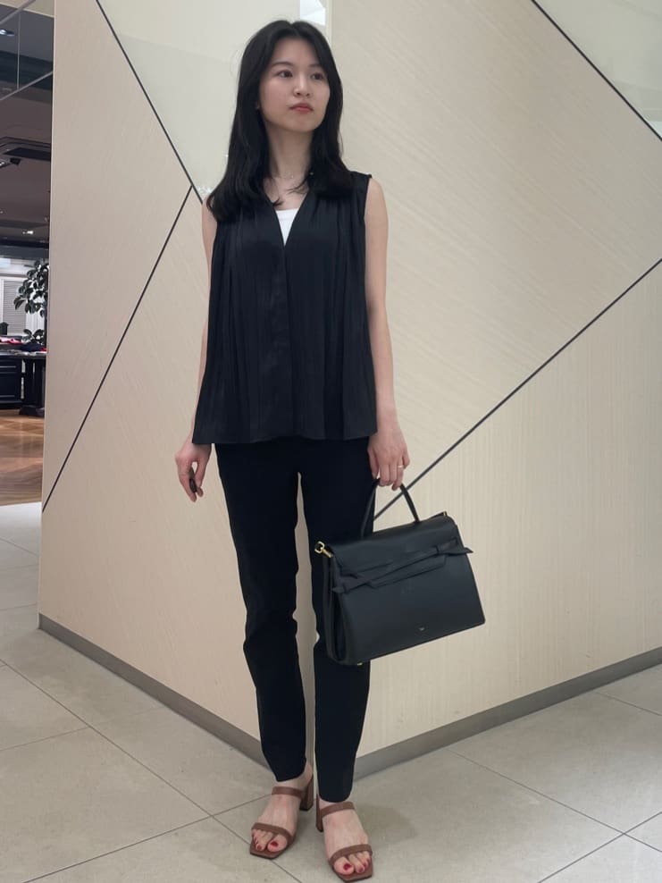 DRESSTERIORの【洗える/きれいめ】プリーツサテンブラウスを使ったコーディネート | Rakuten Fashion(楽天ファッション ...