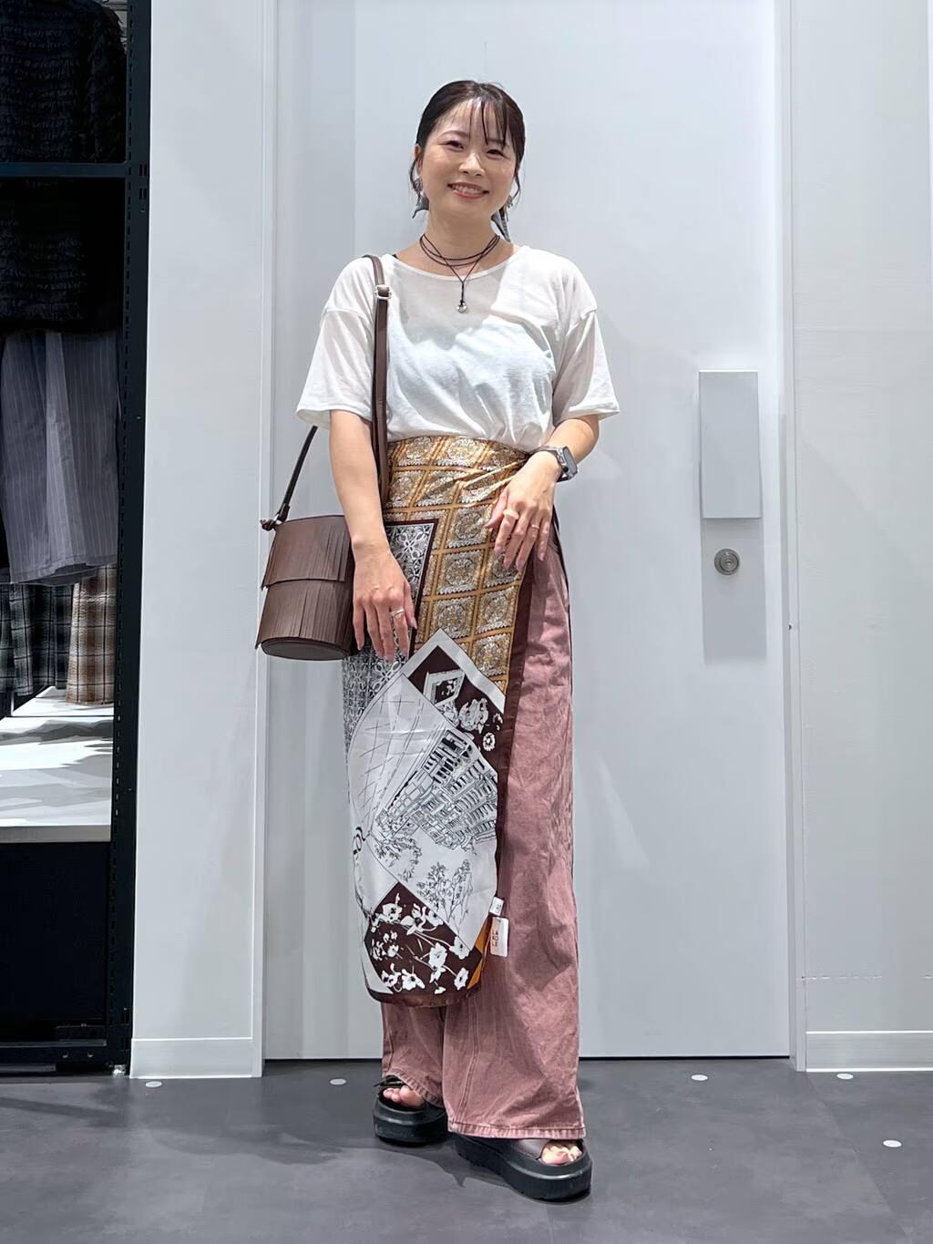 LAKOLEのスラブシアー半袖Tを使ったコーディネート | Rakuten Fashion(楽天ファッション／旧楽天ブランドアベニュー)6094089